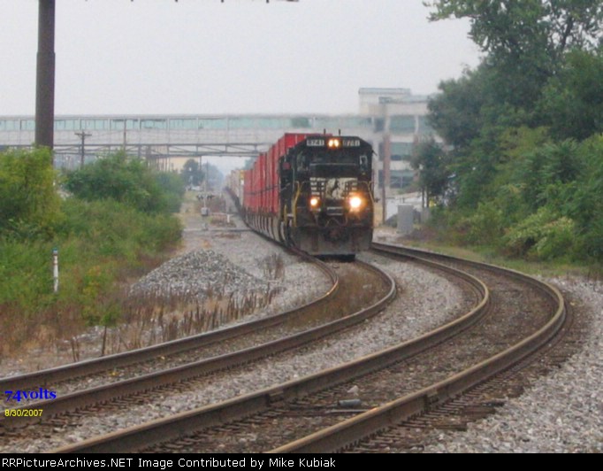 NS 8741 approaching the signals at NA